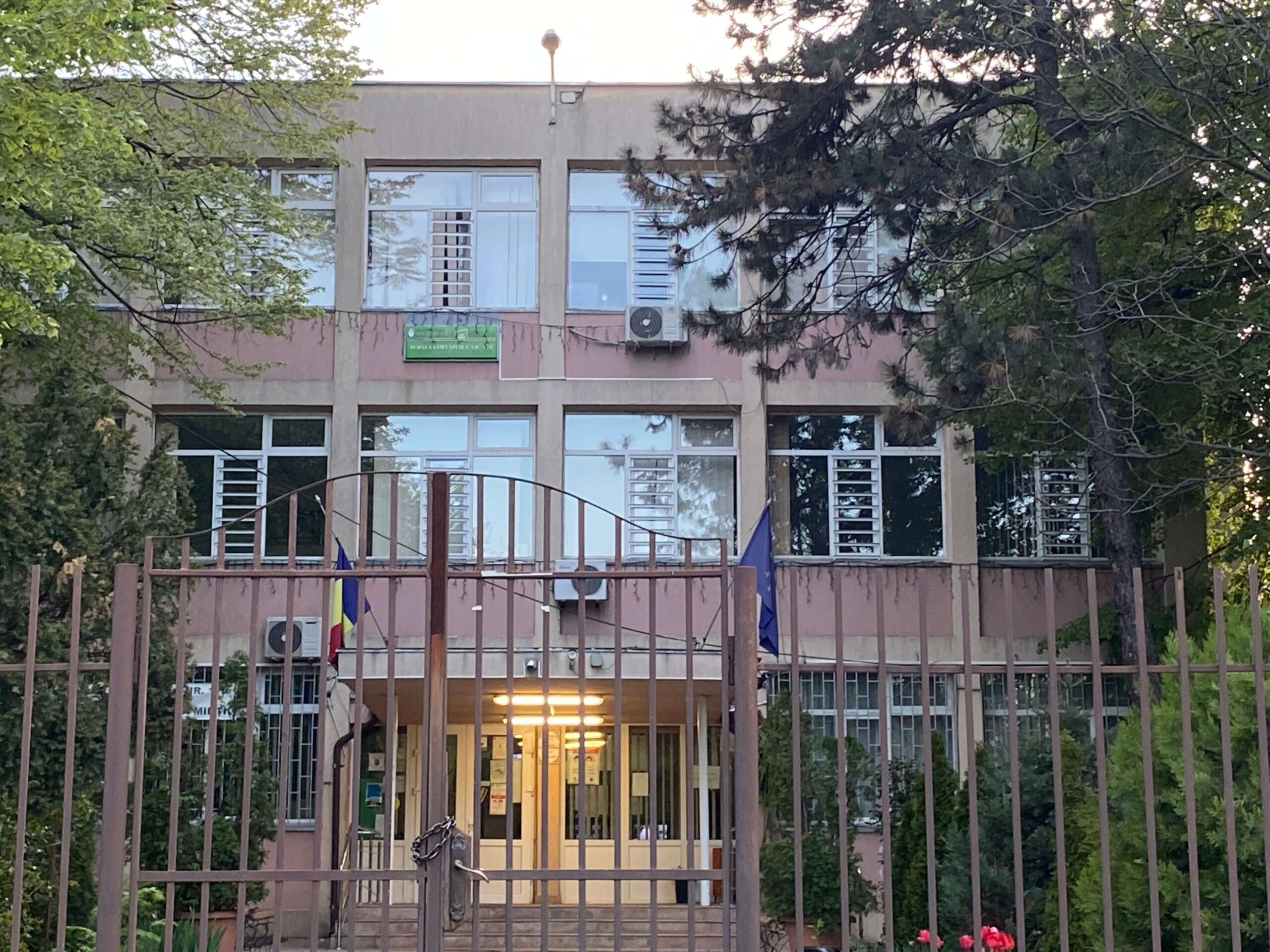 Prima săptămână de școală a fost ciudată - ccbogdan