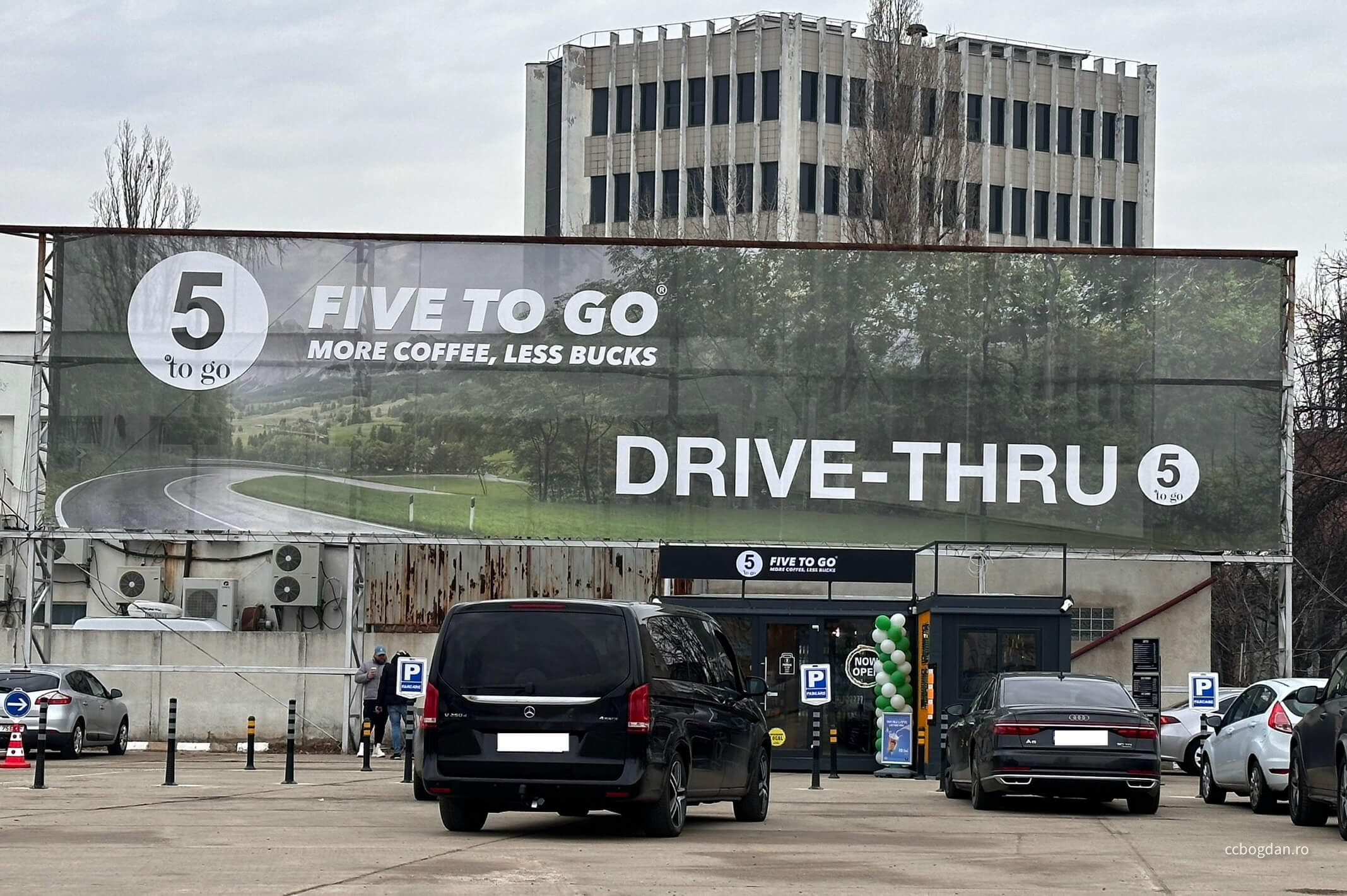 Prima cafenea 5 to go drive thru din București - ccbogdan
